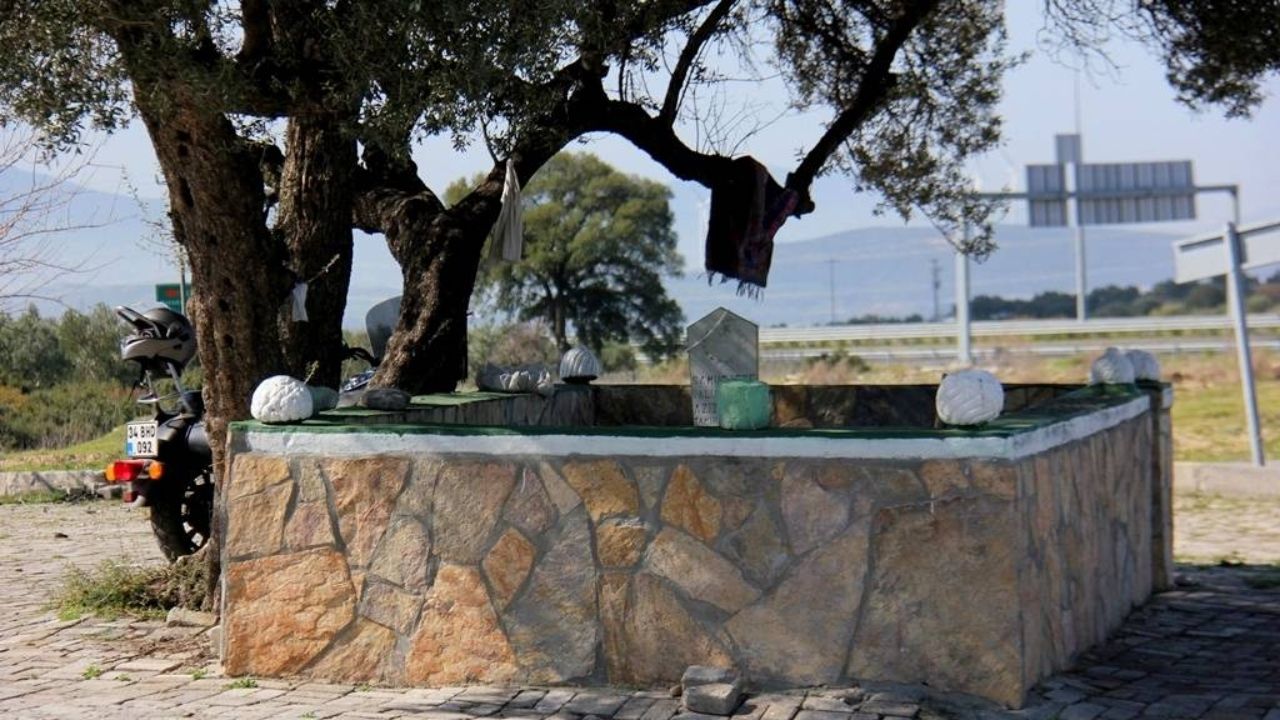 İzmir’deki Samurlu Dede Türbesi nerede? Samur Dede kimdir? Samurlu Dede ...